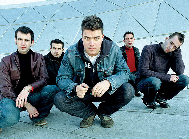 El Canto del Loco en su concierto de Sabadell, durante su gira de 2008 ...