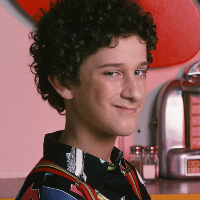 Screech pide perdón a sus compañeros de Salvados por la campana | Cine ...