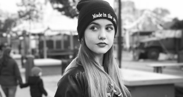 Conoce a Celia Dail, la voz que está enamorando a Youtube con sus ...