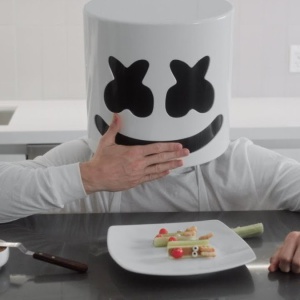 ¿Quién es Marshmello? Conoce al Número 1 que se esconde bajo la máscara ...
