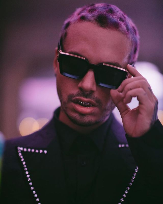 J Balvin - Morado [2020] | Videoclip | Actualidad | LOS40