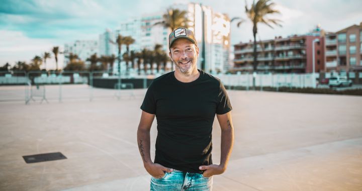 Estrena: El nou videoclip del David Rosell 'Flor Blanca' | ELS40 | LOS40