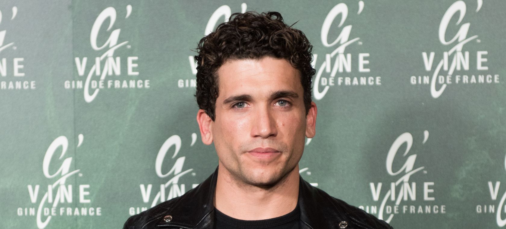 Jaime Lorente comparte la primera foto de su novia y su hija juntas: “Por ser todo” | Love 40 ...