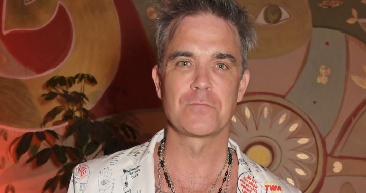 Robbie Williams celebra 25 años de carrera en solitario con XXV | LOS40 ...