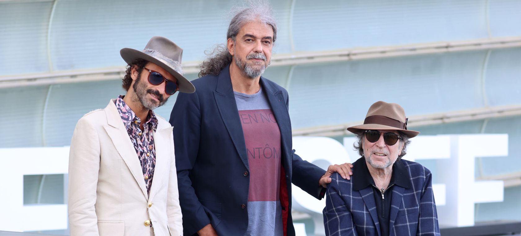 Joaquín Sabina estrena ‘Sintiéndolo Mucho’ junto a Leiva | LOS40 Classic | LOS40