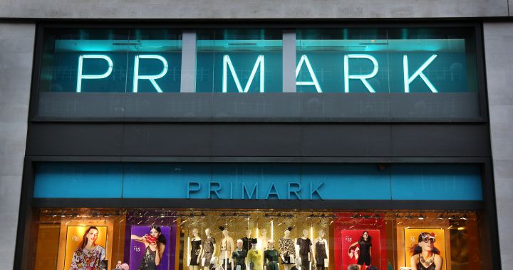 Primark tiene la cazadora bicolor de 40 euros que quiere todo el mundo ...