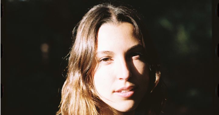 La Sara Roy planta cara amb el seu nou senzill | ELS40 | LOS40