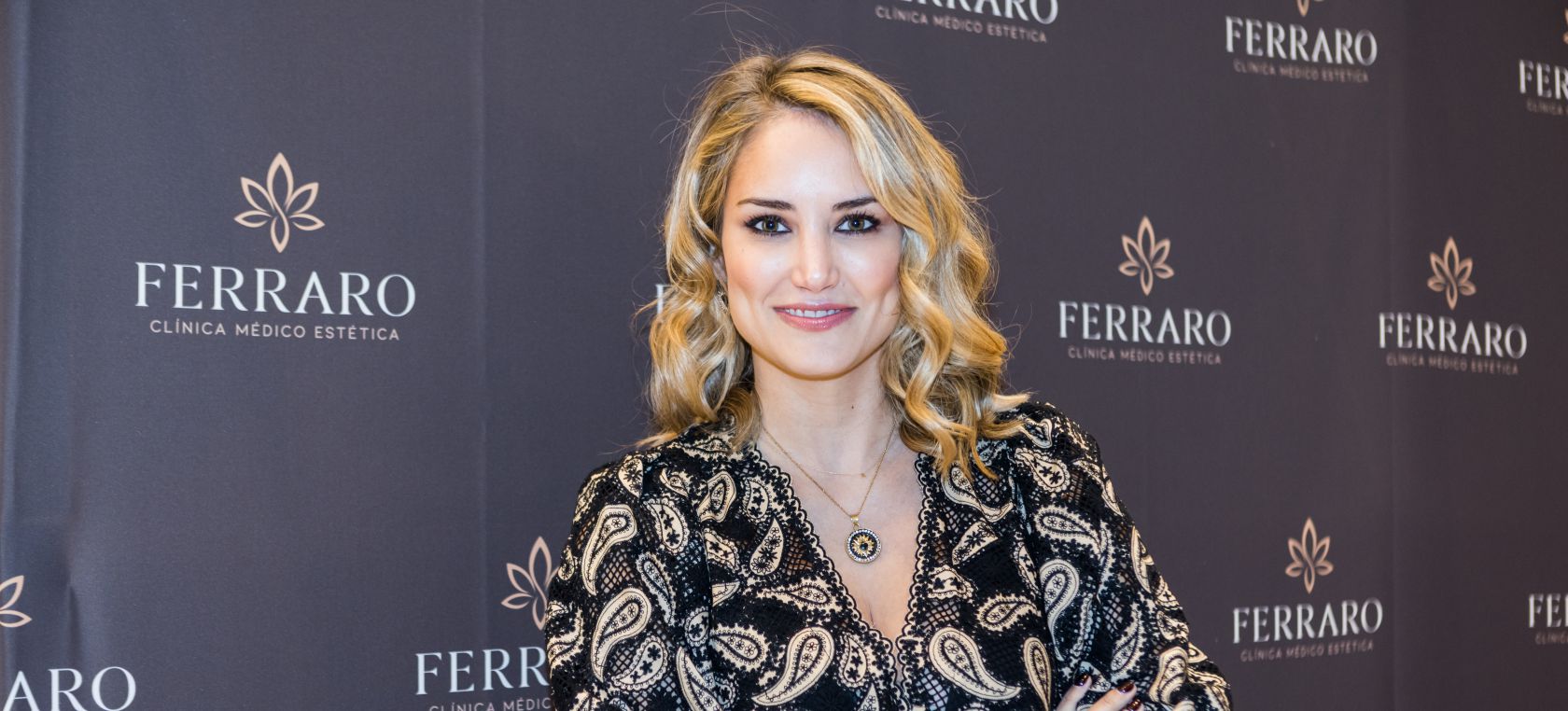 Alba Carrillo les pide un favor a sus compañeros de ‘Fiesta’ tras las ...